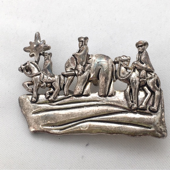 MJ | Jewelry | Vintage Mj Three Wisemen Silver Plate Christian Brooch ...